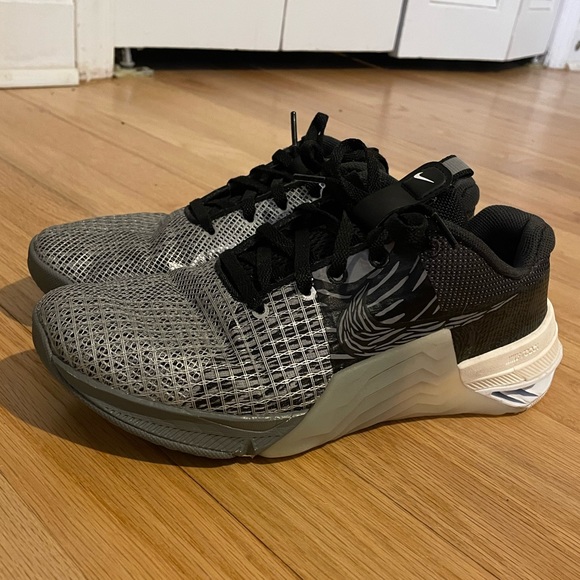 Nike | Shoes | Nike Metcon 8 Grayblacklight Blue | Poshmark